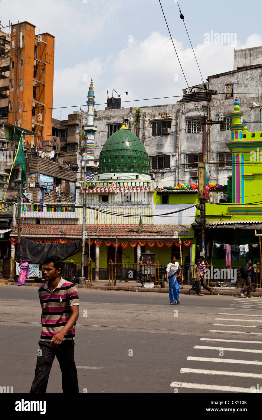 Mosque in Kolkata, India Stock Photo - Alamy