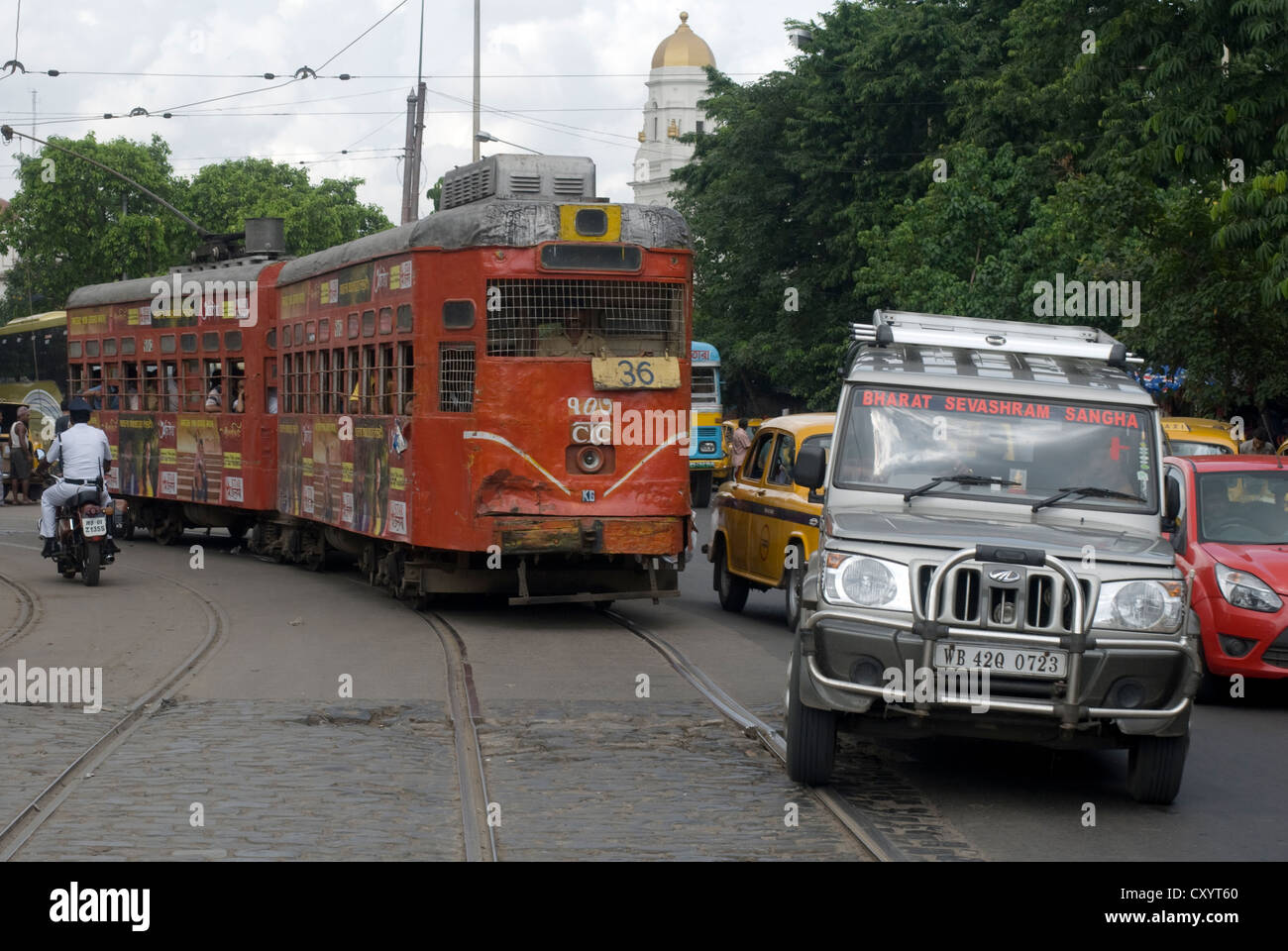 Kolkata tram hi-res stock photography and images - Alamy