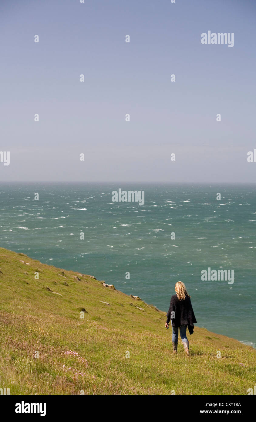 Cliff field hi-res stock photography and images - Alamy
