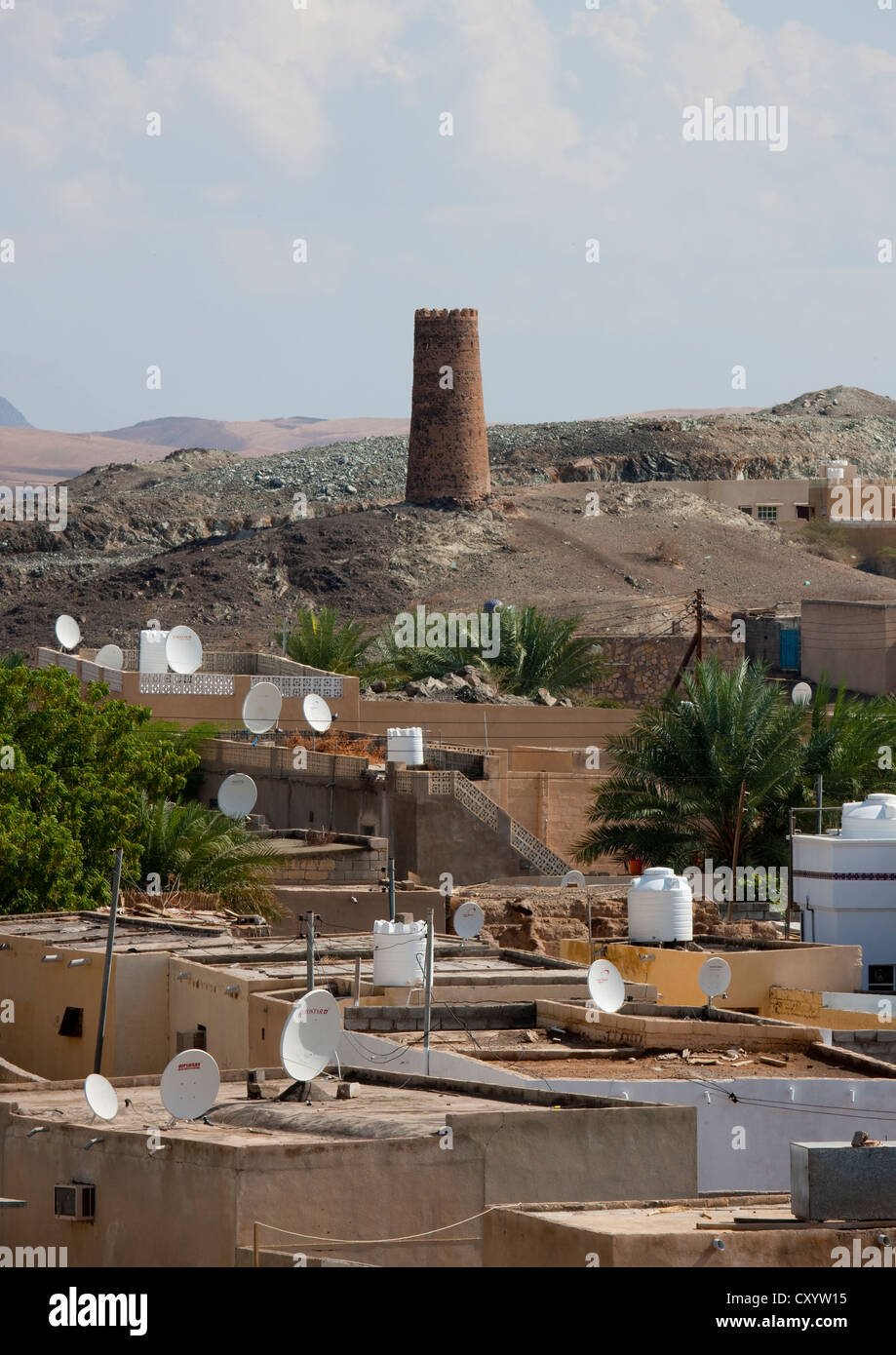 Prospect Of Watchtower, Sinaw, Oman Stock Photo - Alamy