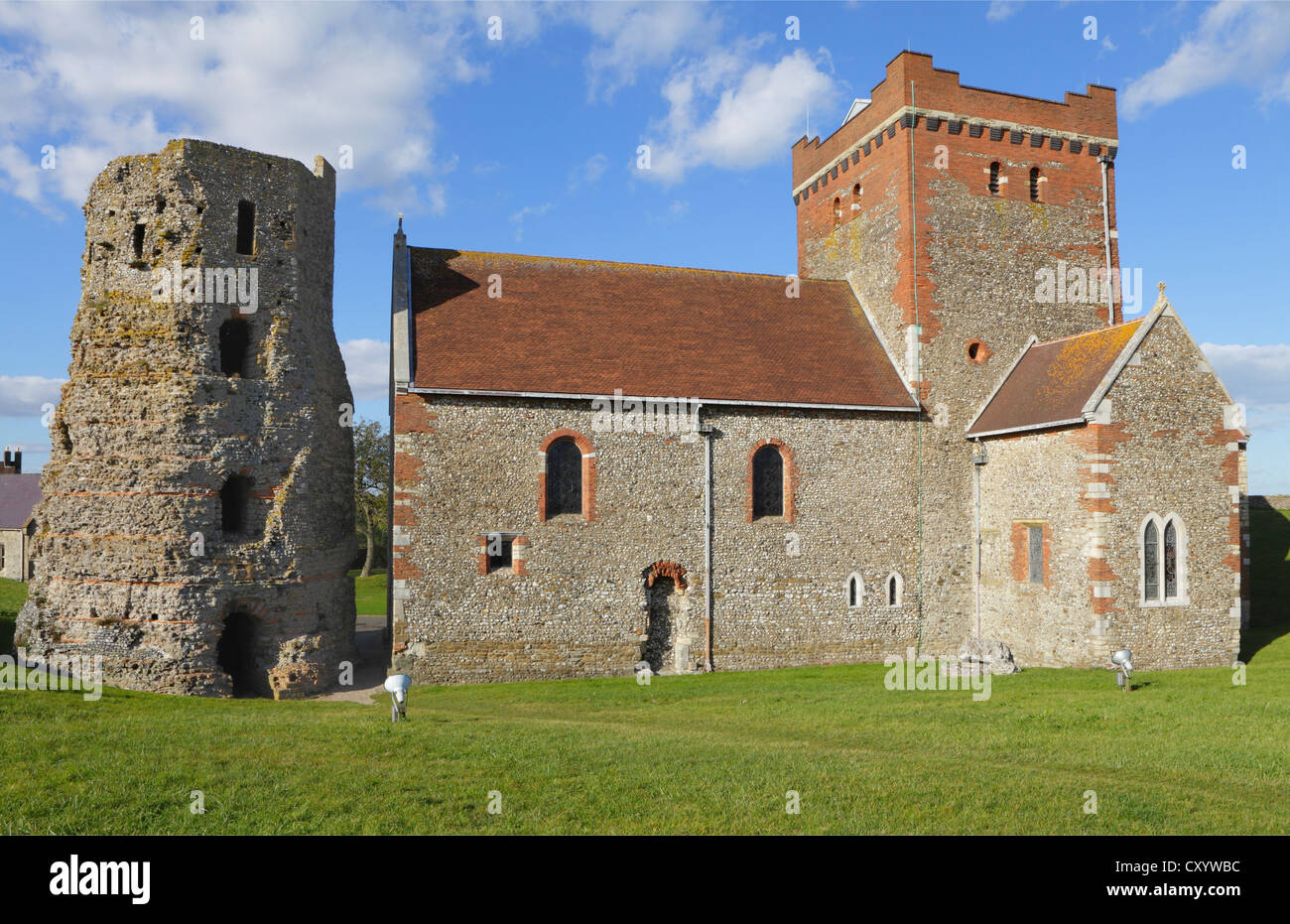 Ruins of roman lighthouse hi-res stock photography and images - Alamy