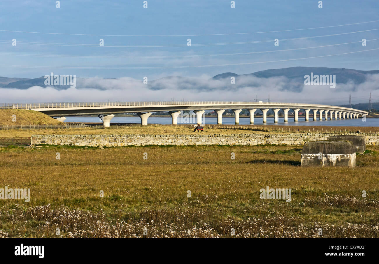 The new Clackmannanshire Bridge spanning the Firth of Forth in Fife ...