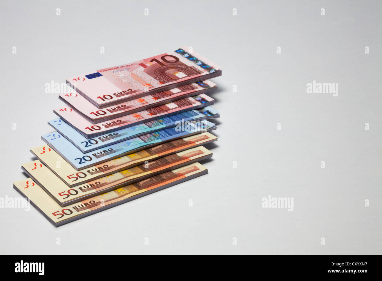 Stack of Euro Notes Stock Photo - Alamy
