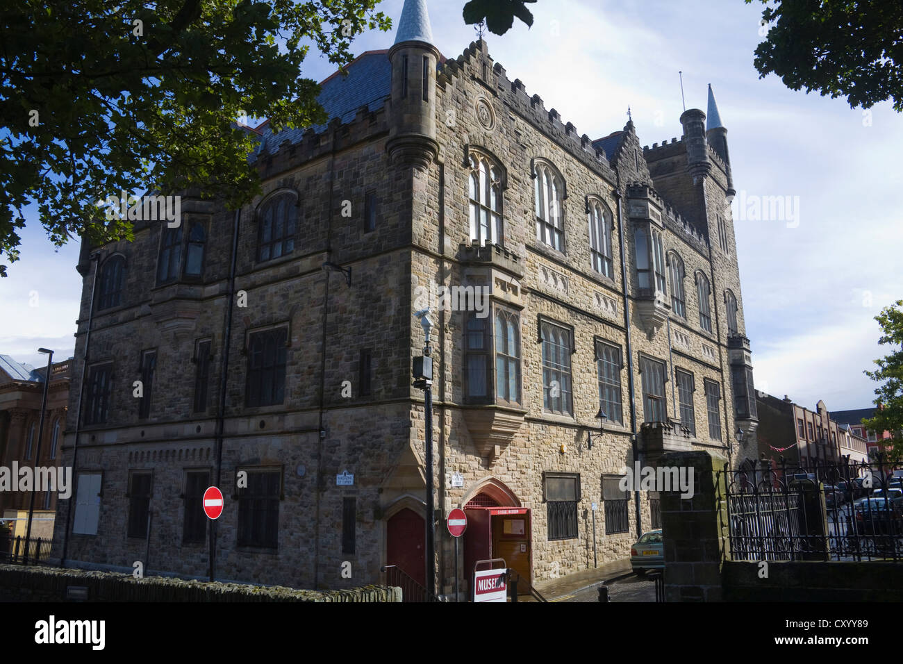 Derry museum hi-res stock photography and images - Alamy