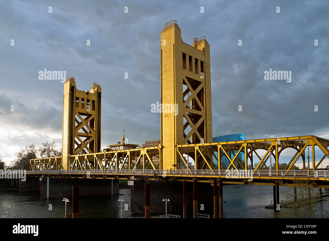 Sacramento tower bridge hi-res stock photography and images - Alamy