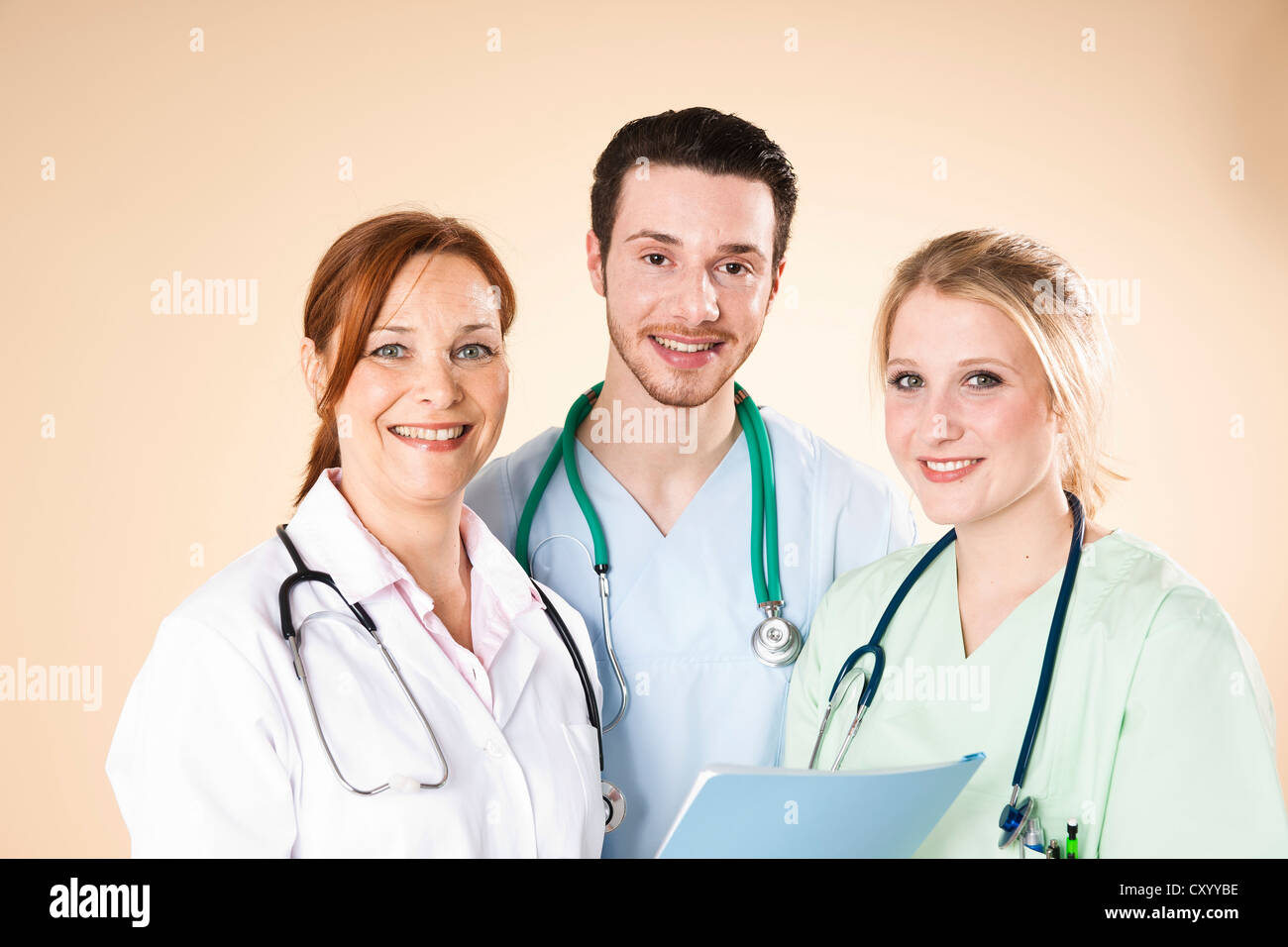 Medical staff with friendly smiles Stock Photo - Alamy