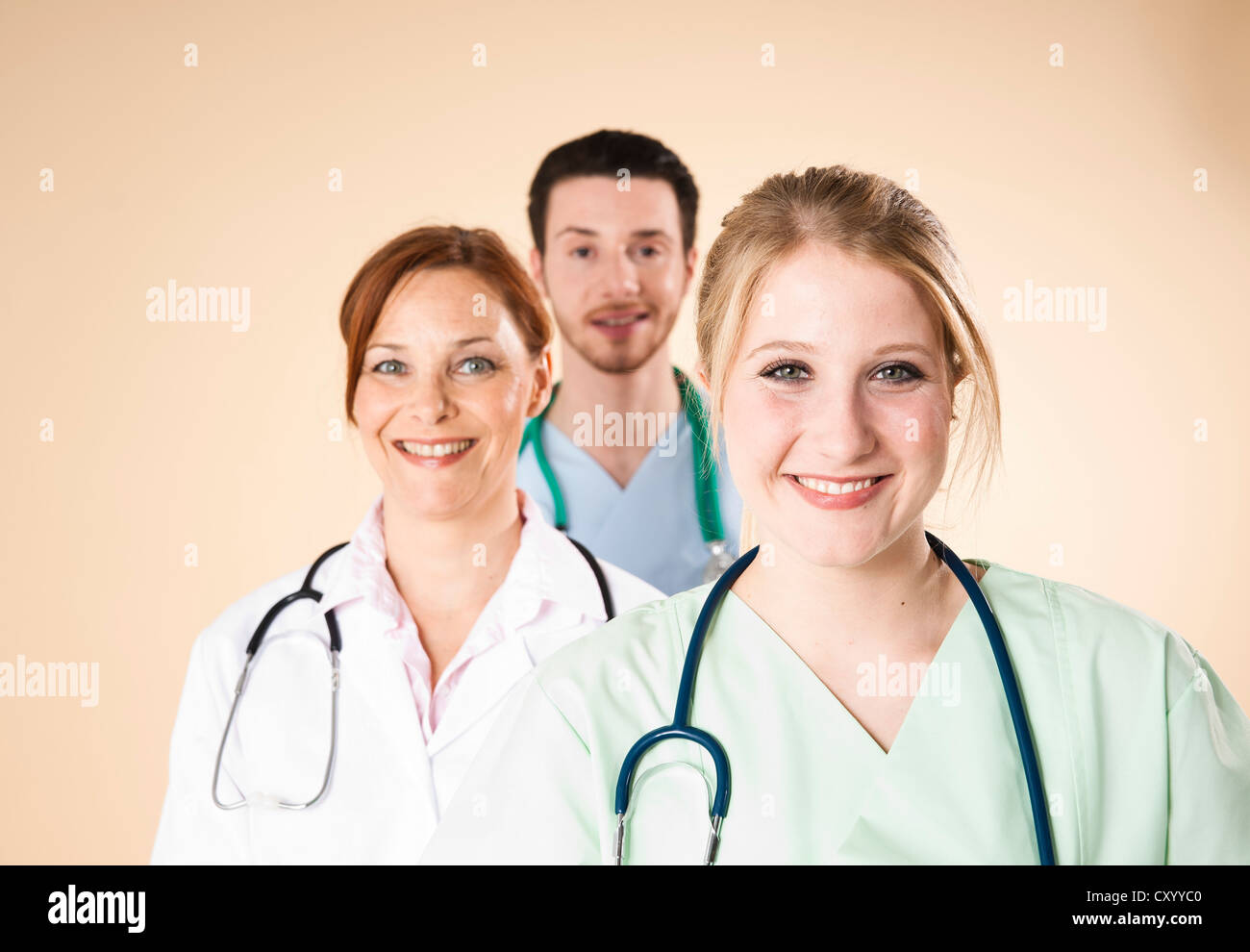 Medical staff with friendly smiles Stock Photo - Alamy