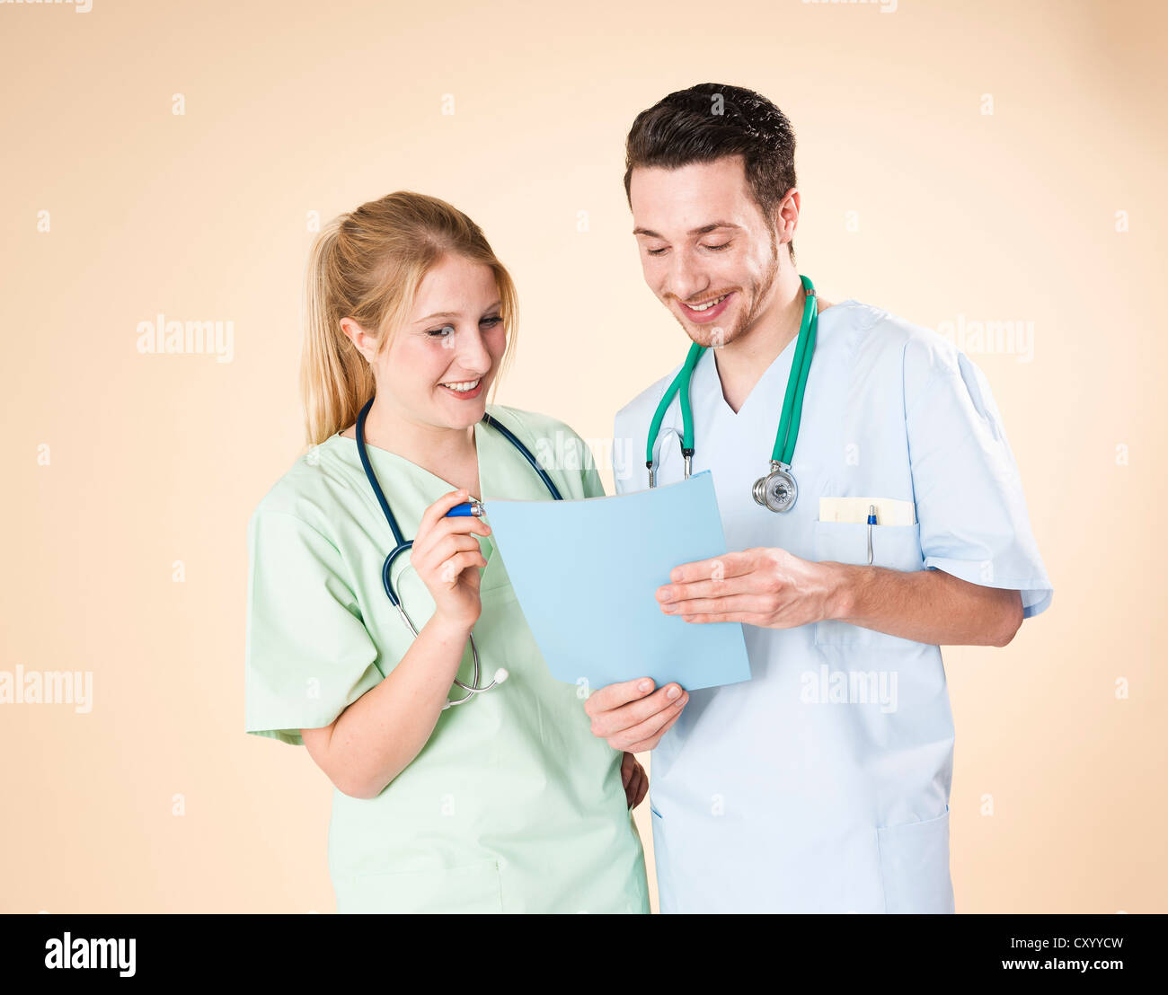 Medical practice staff meeting hi-res stock photography and images - Alamy
