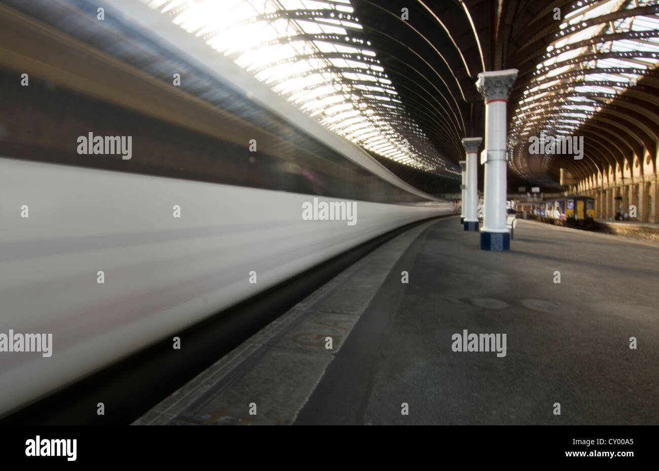 Train fast uk hi-res stock photography and images - Alamy