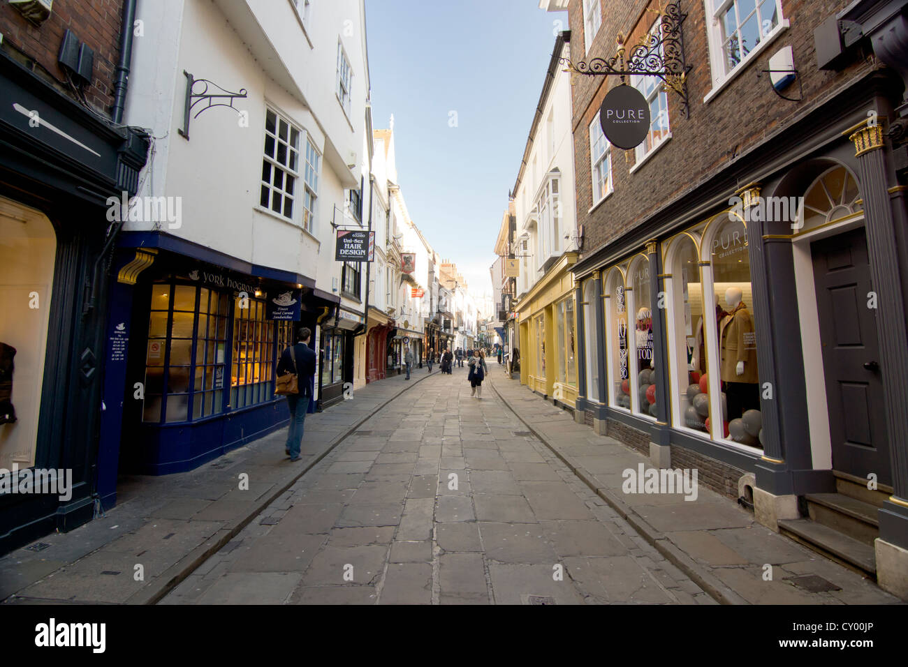 Stonegate york shops hi-res stock photography and images - Alamy