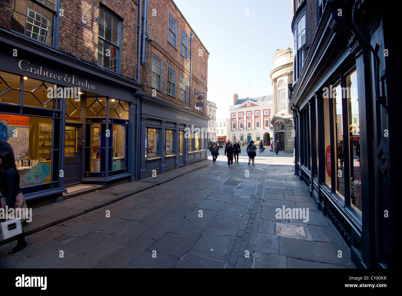 Shops in stonegate york stonegate hi-res stock photography and images ...