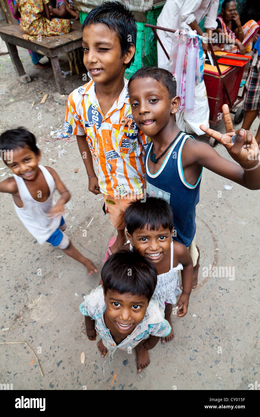 Calcutta street children hi-res stock photography and images - Alamy