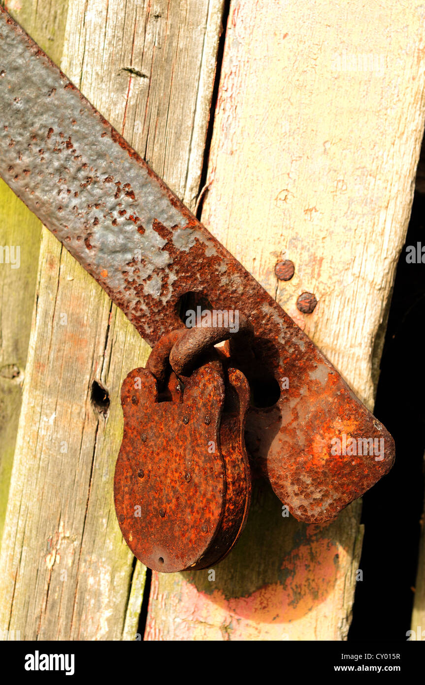Rusty Padlock Stock Photo - Alamy