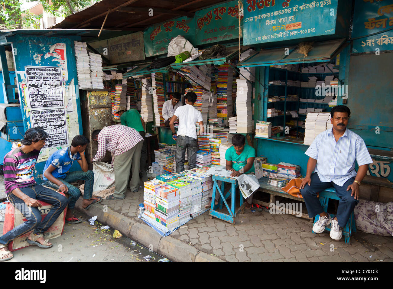 Typical Street Life in Kolkata, India Stock Photo - Alamy
