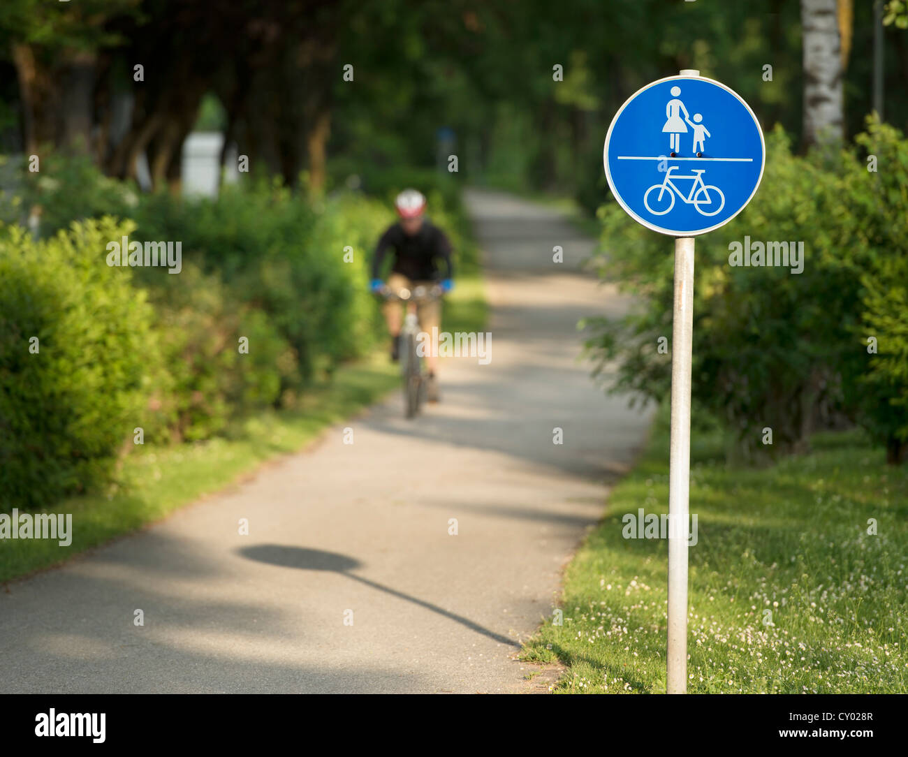 Pedestrian and cyclist traffic signs hi-res stock photography and ...