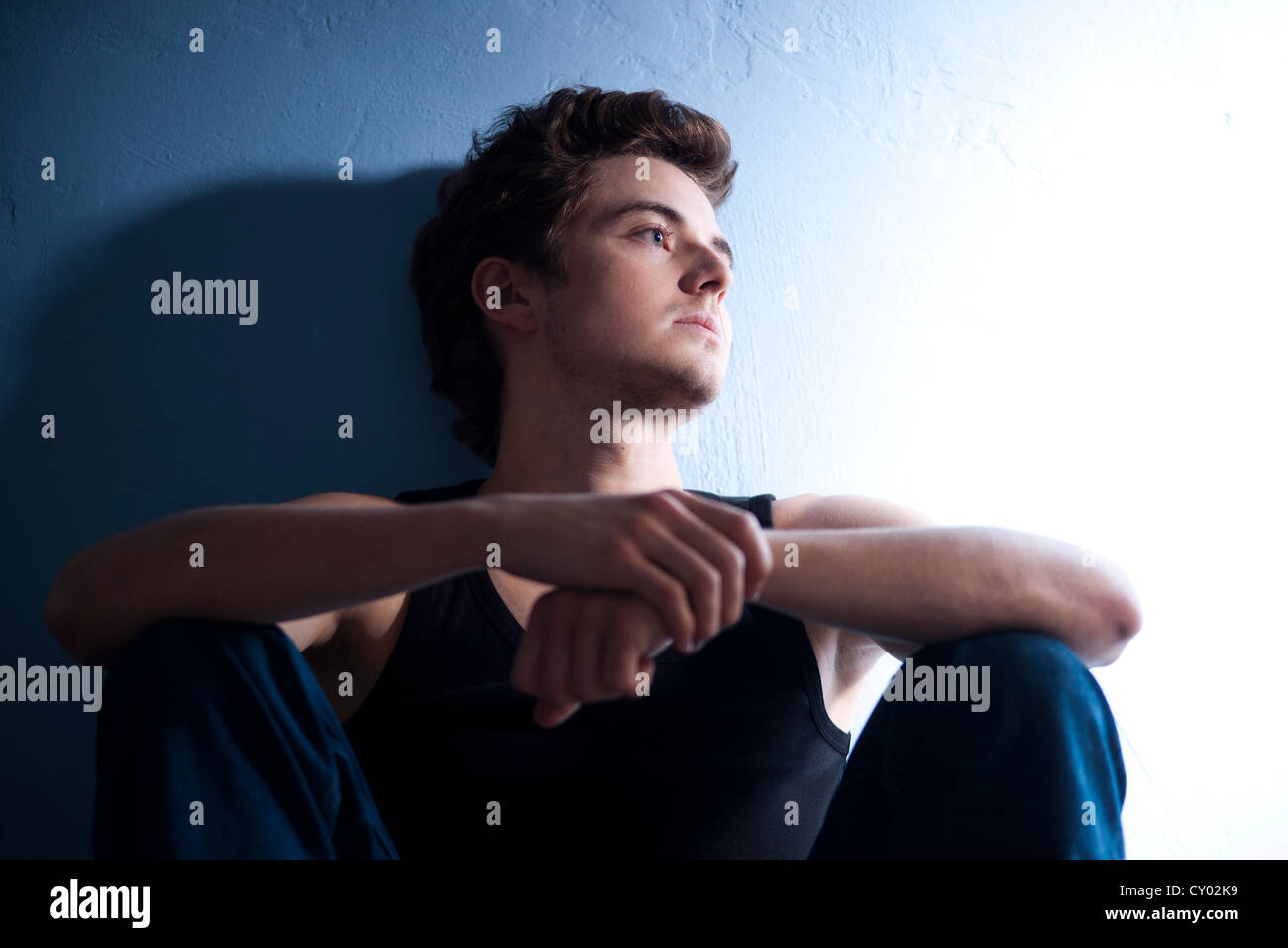 Young man with a cool look Stock Photo - Alamy