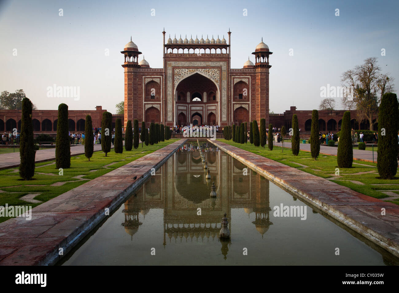Taj mahal entrance gates hi-res stock photography and images - Alamy