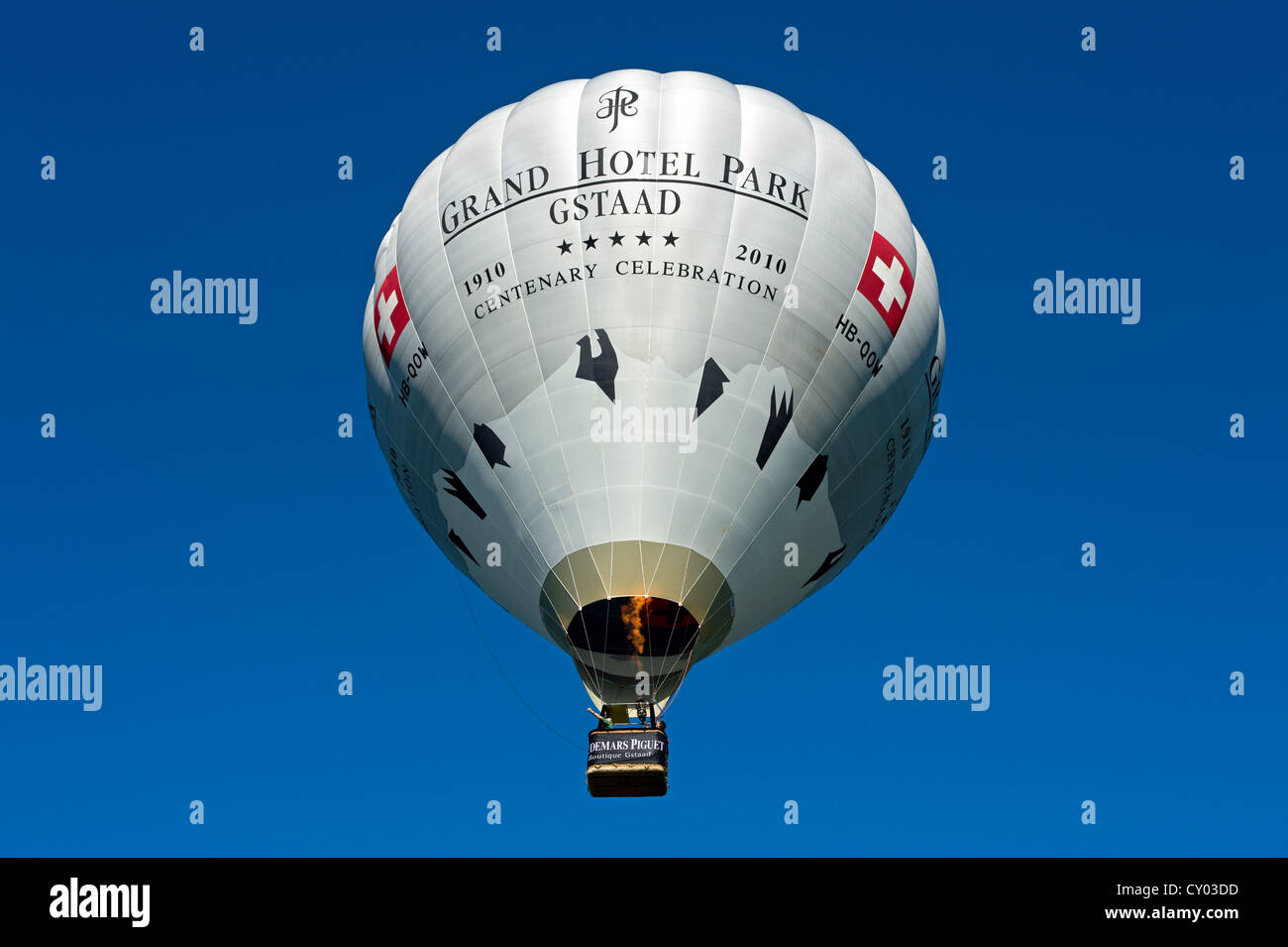 Qow hi-res stock photography and images - Alamy