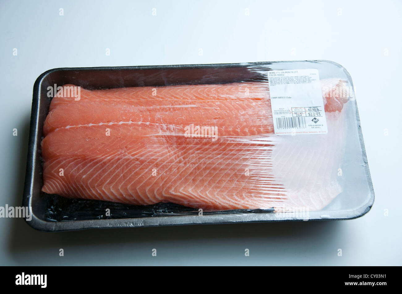 Packed fish hi-res stock photography and images - Alamy