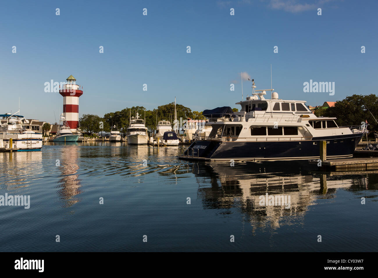 Harbor Town lighthouse at Sea Pines Plantation on Hilton Head Island ...