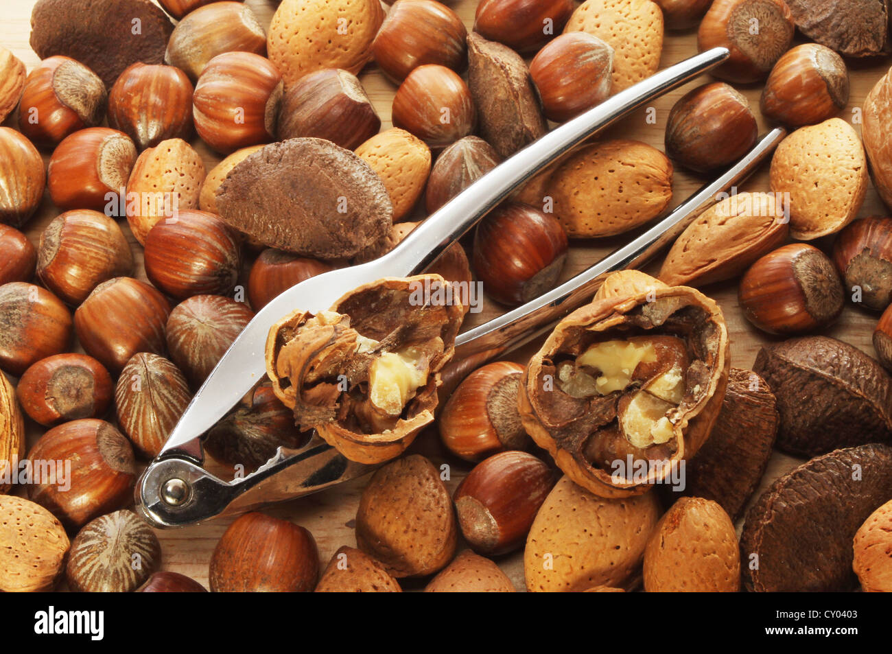 Cracker hi-res stock photography and images - Alamy