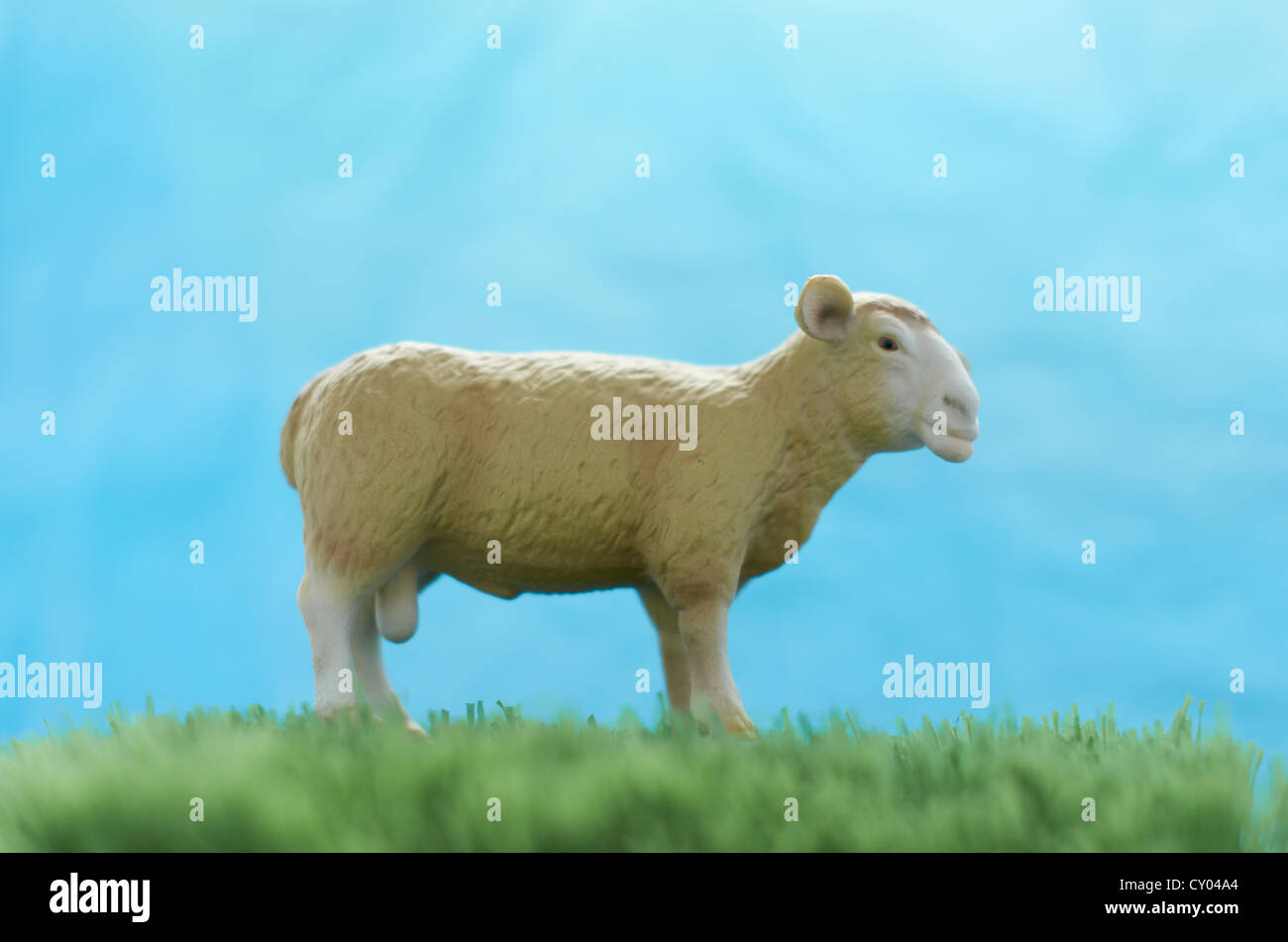 Plastic toy farm animals grass hi-res stock photography and images - Alamy