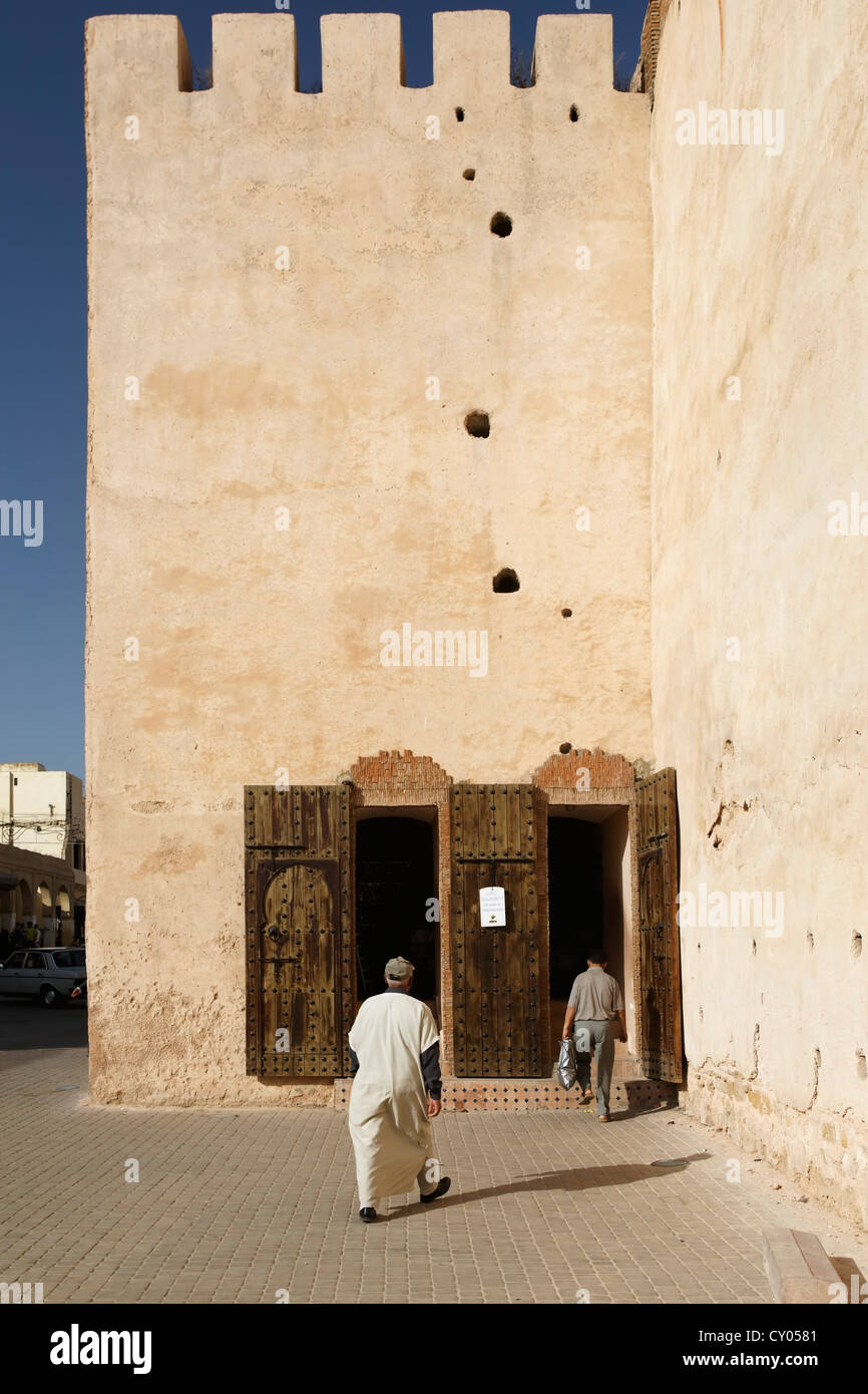Meknes city walls hi-res stock photography and images - Alamy