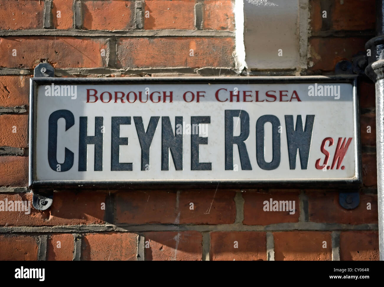 vintage street name sign for cheyne row, chelsea, london, england Stock ...