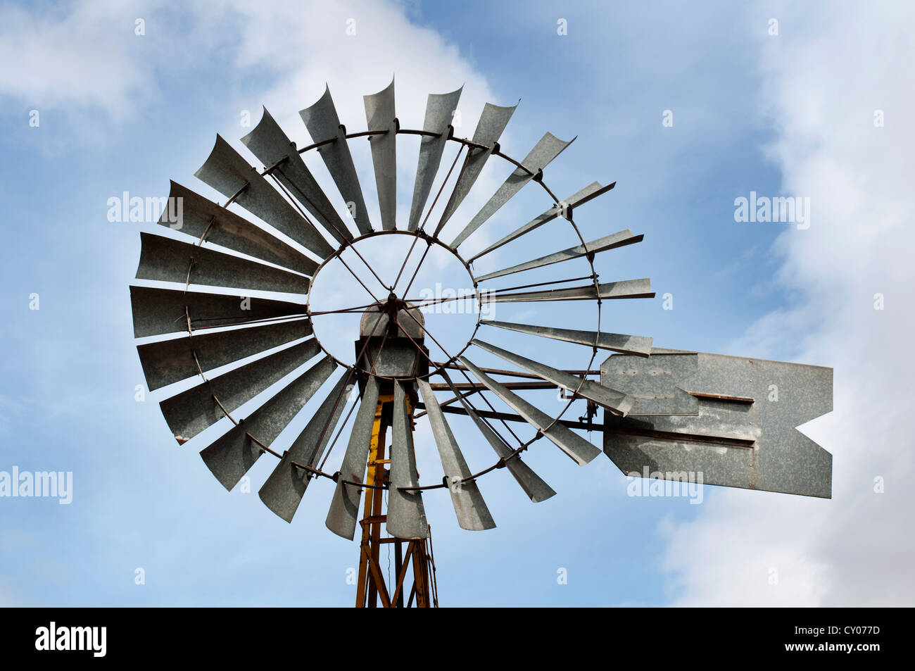Windmill wheel wind rural hi-res stock photography and images - Alamy