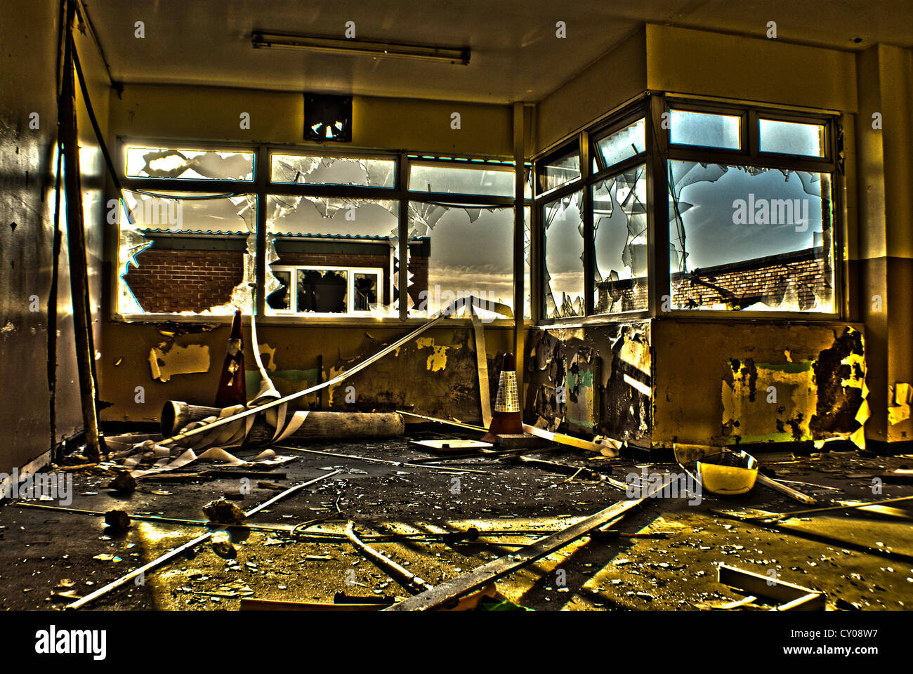 Inside of a derelict and vandalized building Stock Photo - Alamy