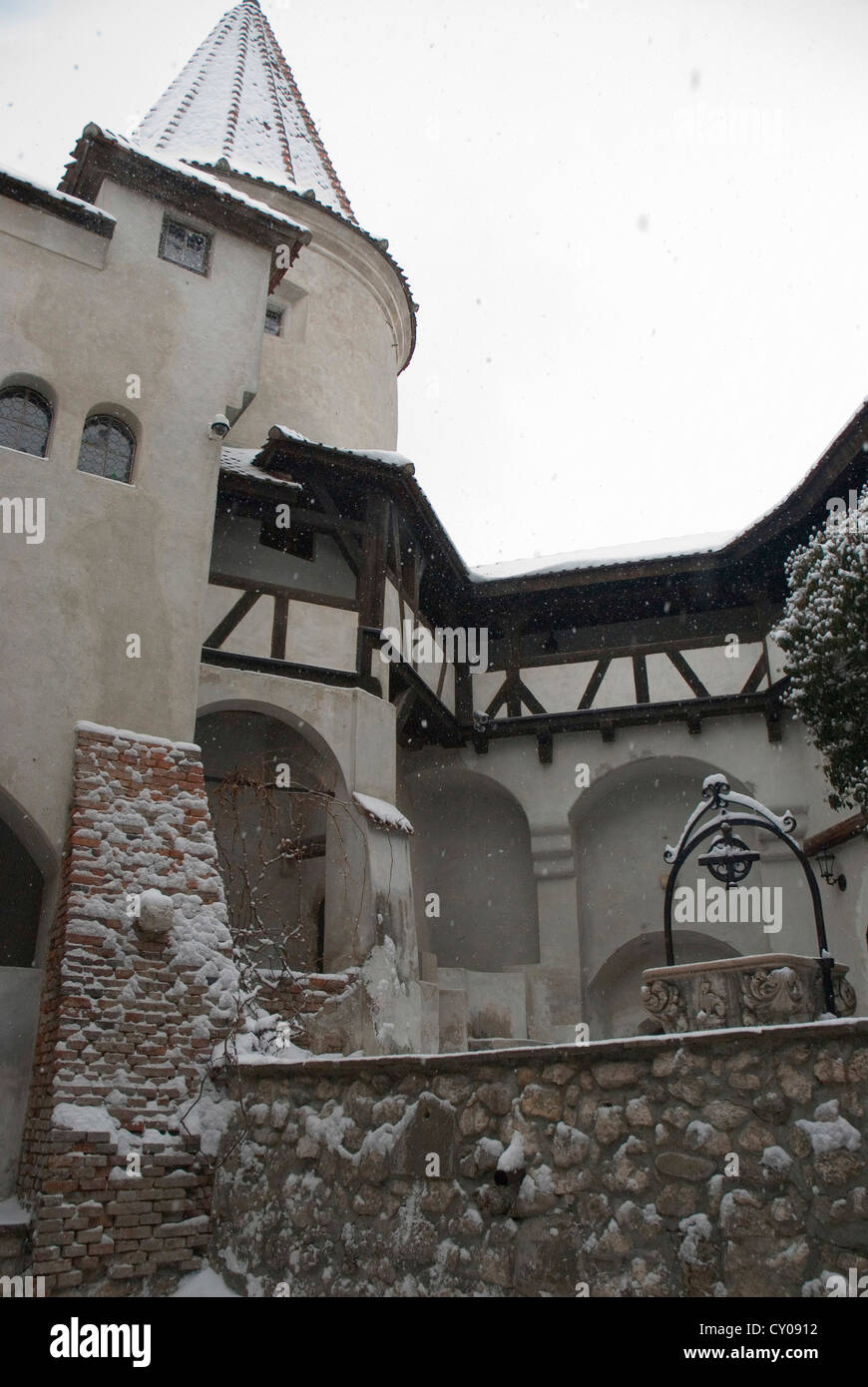 Main tower bran castle draculas hi-res stock photography and images - Alamy