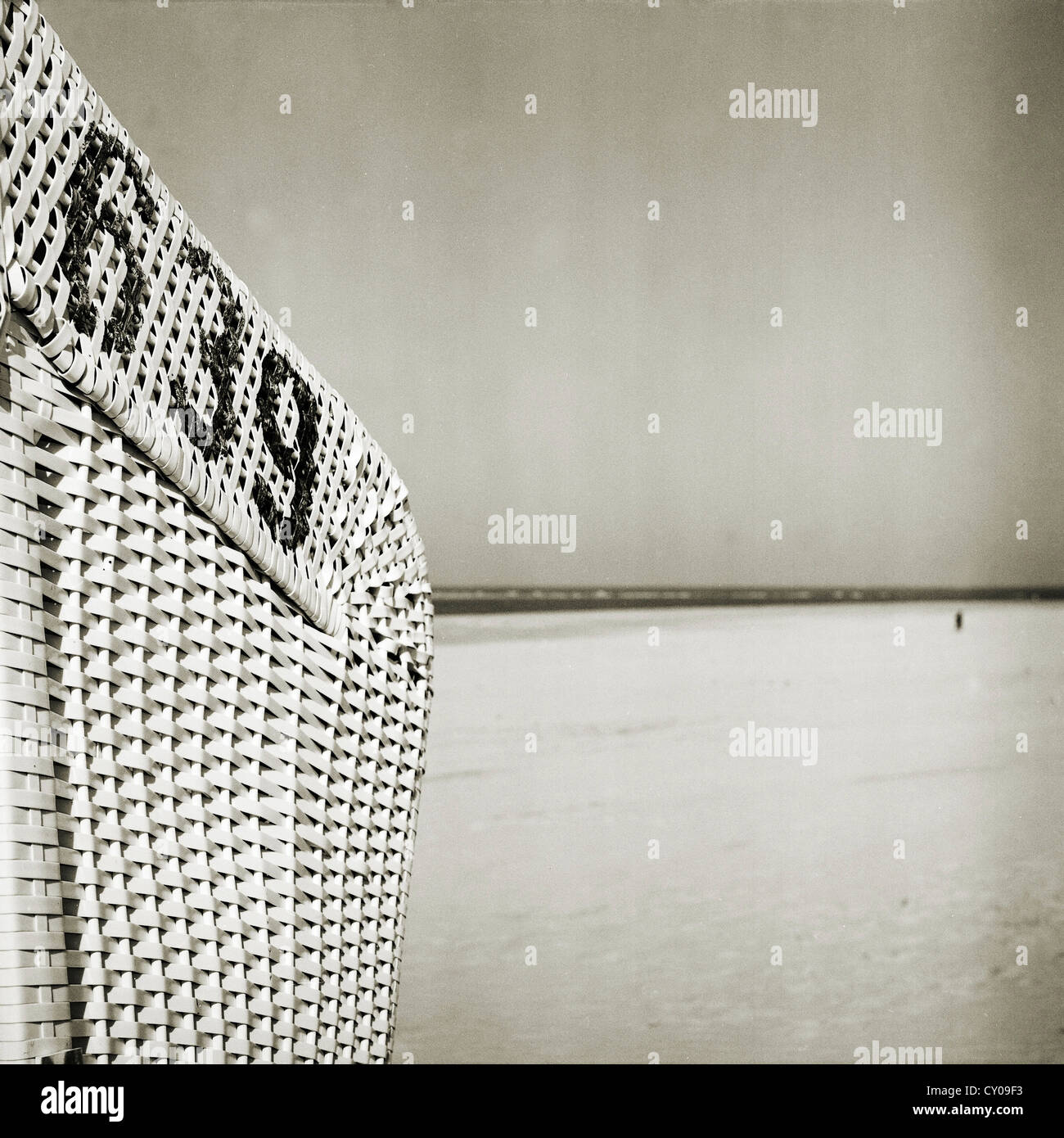 Whicker chair on beach hi-res stock photography and images - Alamy