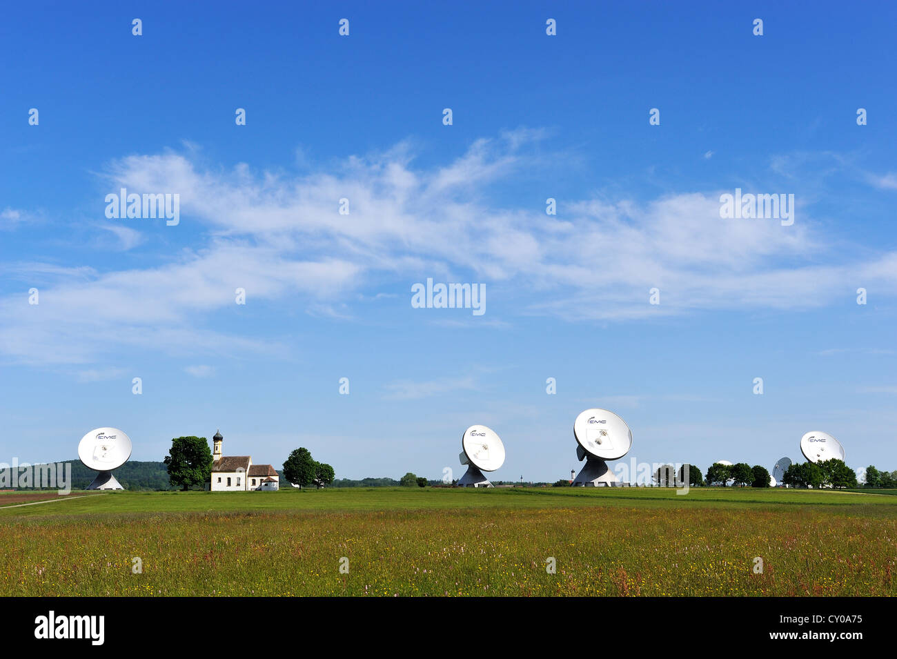 St earth station hi-res stock photography and images - Alamy