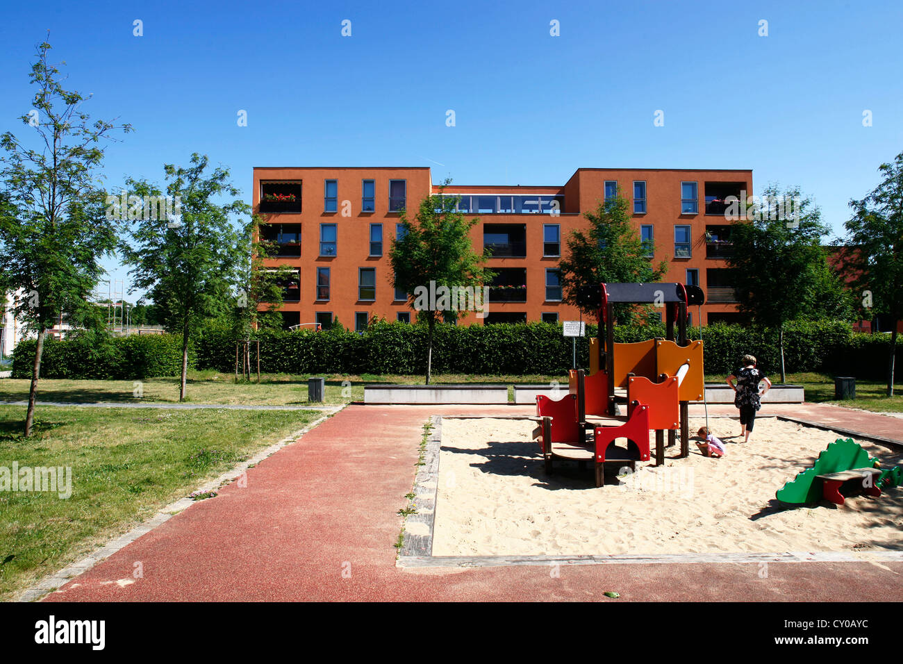 Modern housing development hi-res stock photography and images - Alamy