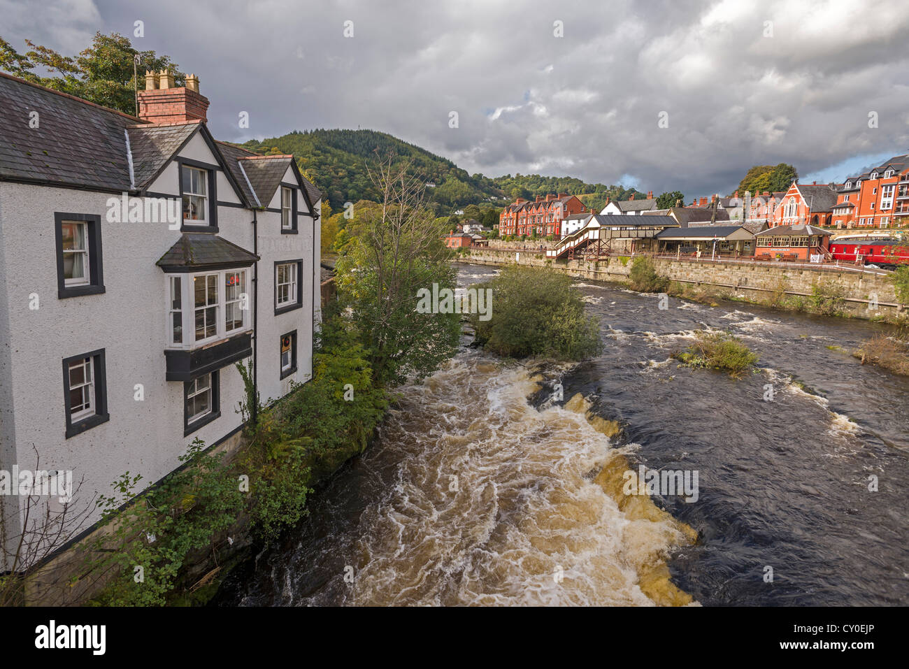 The river Dee at Llangollen in North Wales Stock Photo - Alamy