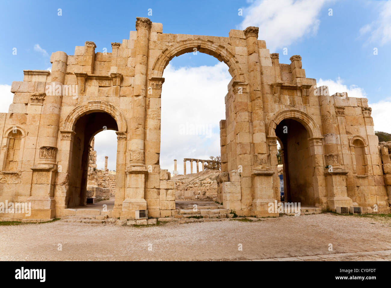 The south gate of ancient jerash Stock Photo - Alamy