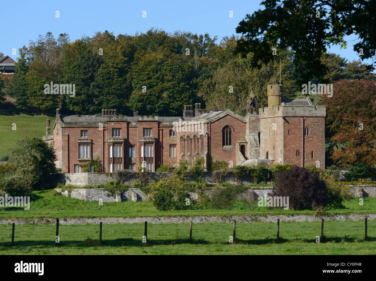 Rose castle hi-res stock photography and images - Alamy