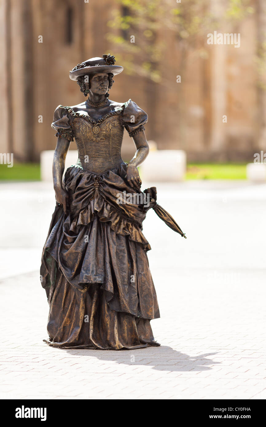 Medieval lady hat hi-res stock photography and images - Alamy