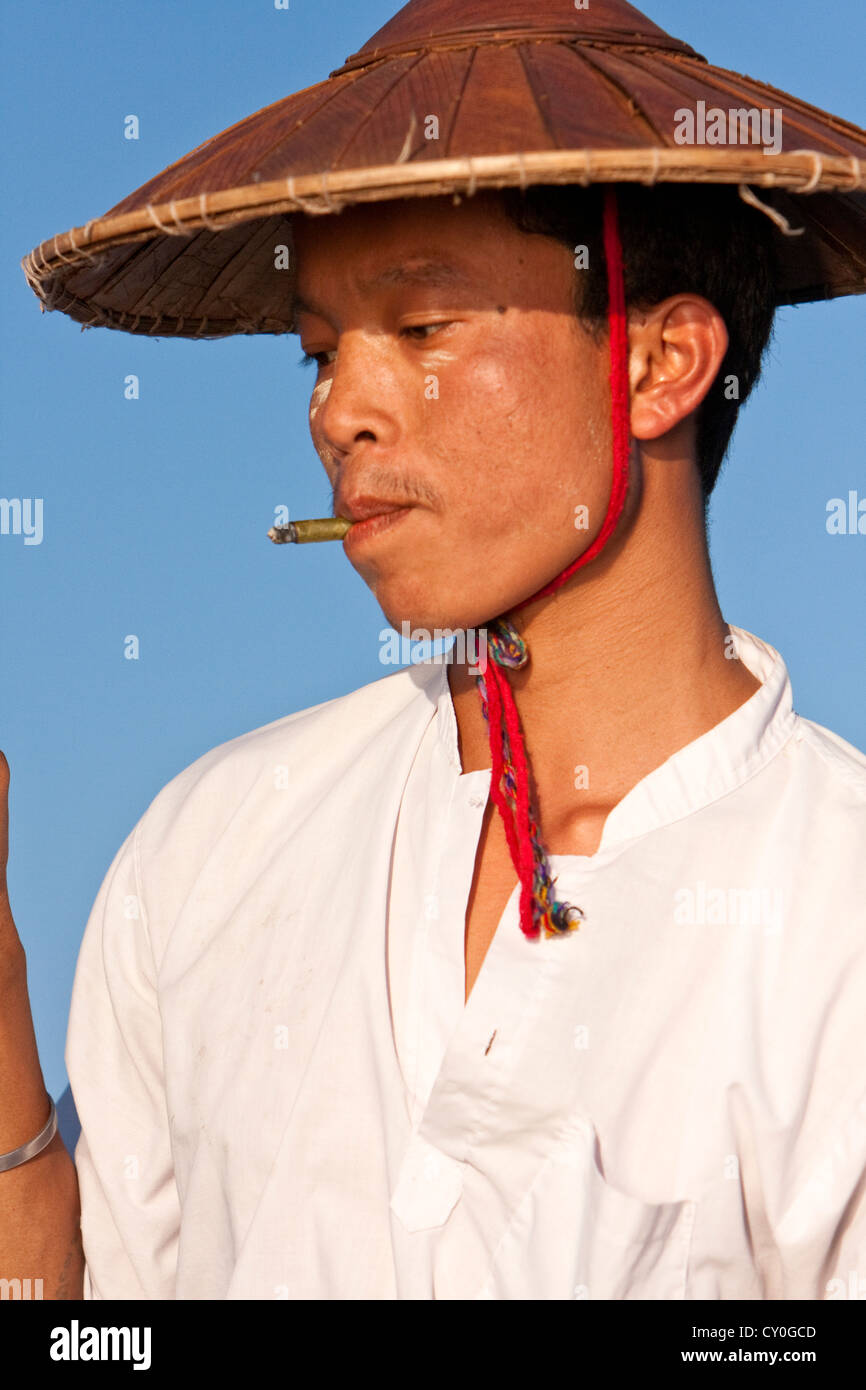 Shan hat hi-res stock photography and images - Alamy