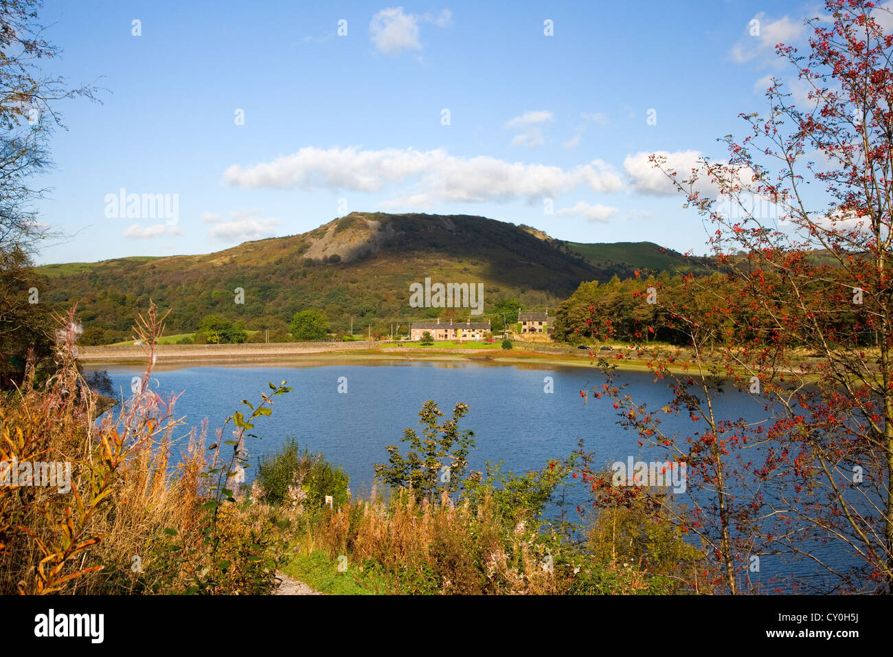 Ridgegate reservoir pub hi-res stock photography and images - Alamy