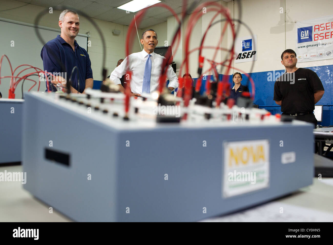 Vocational tech training program hi-res stock photography and images ...