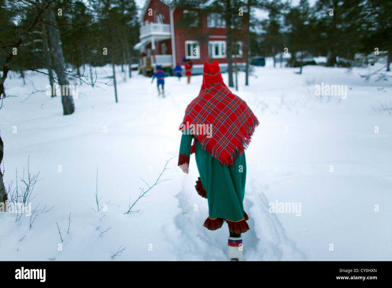 Woman walking model released hi-res stock photography and images - Alamy