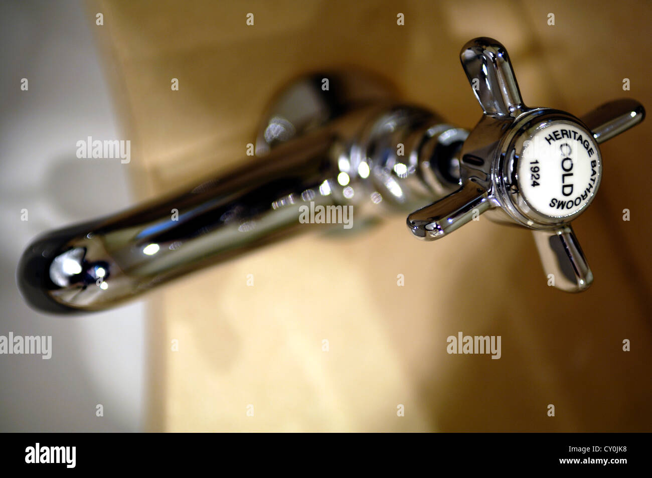 Freezing cold bath hi-res stock photography and images - Alamy