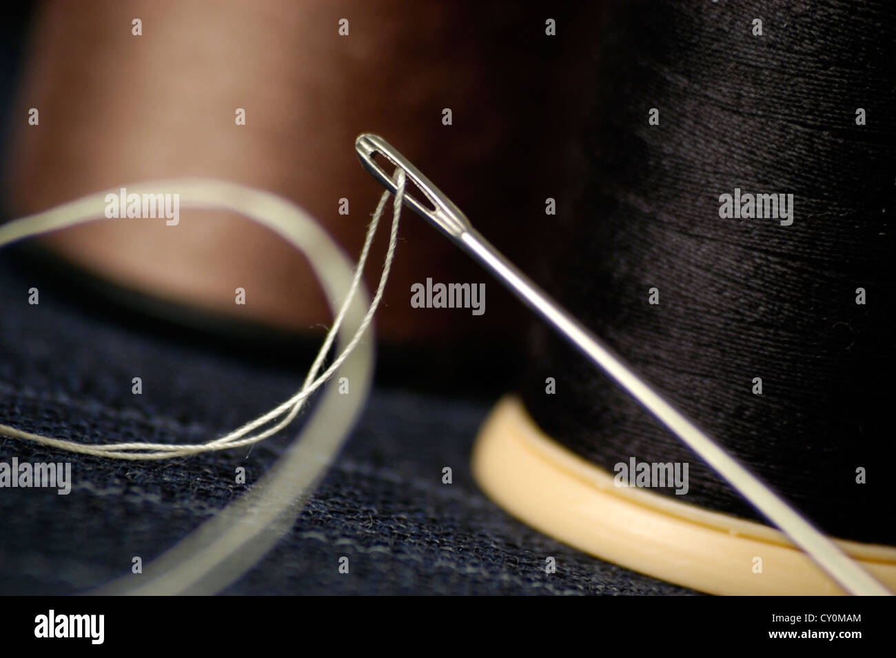 Close Up of Needle and Thread Stock Photo - Alamy