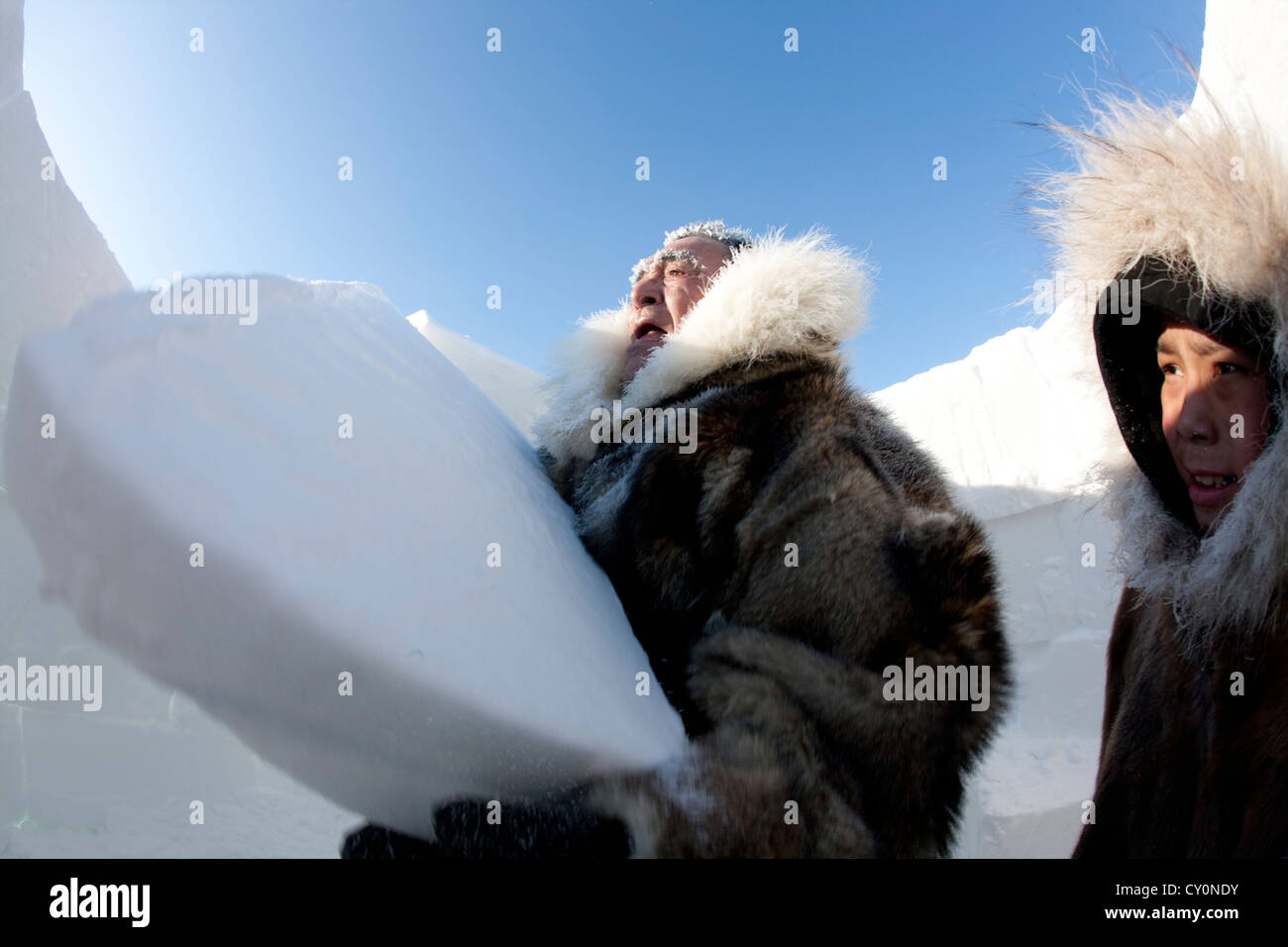 Inuit house canada hi-res stock photography and images - Alamy