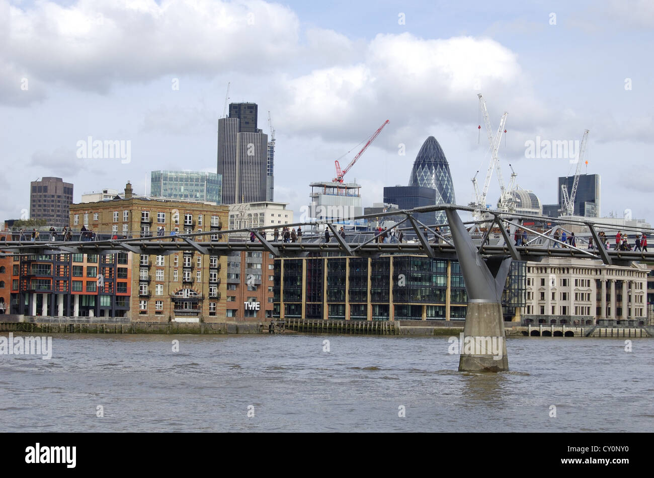 London bridge uk 3rd hi-res stock photography and images - Alamy