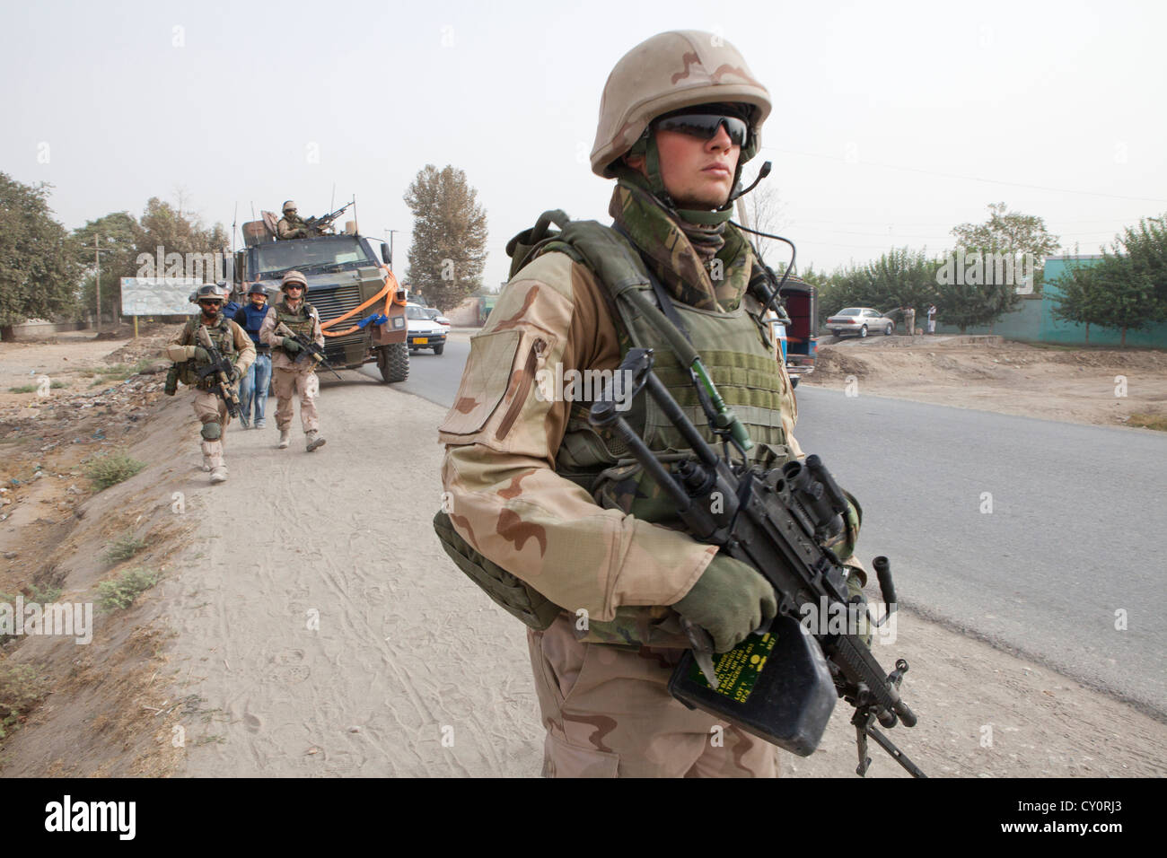 Dutch military on patrol in Kunduz, Afghanistan Stock Photo - Alamy