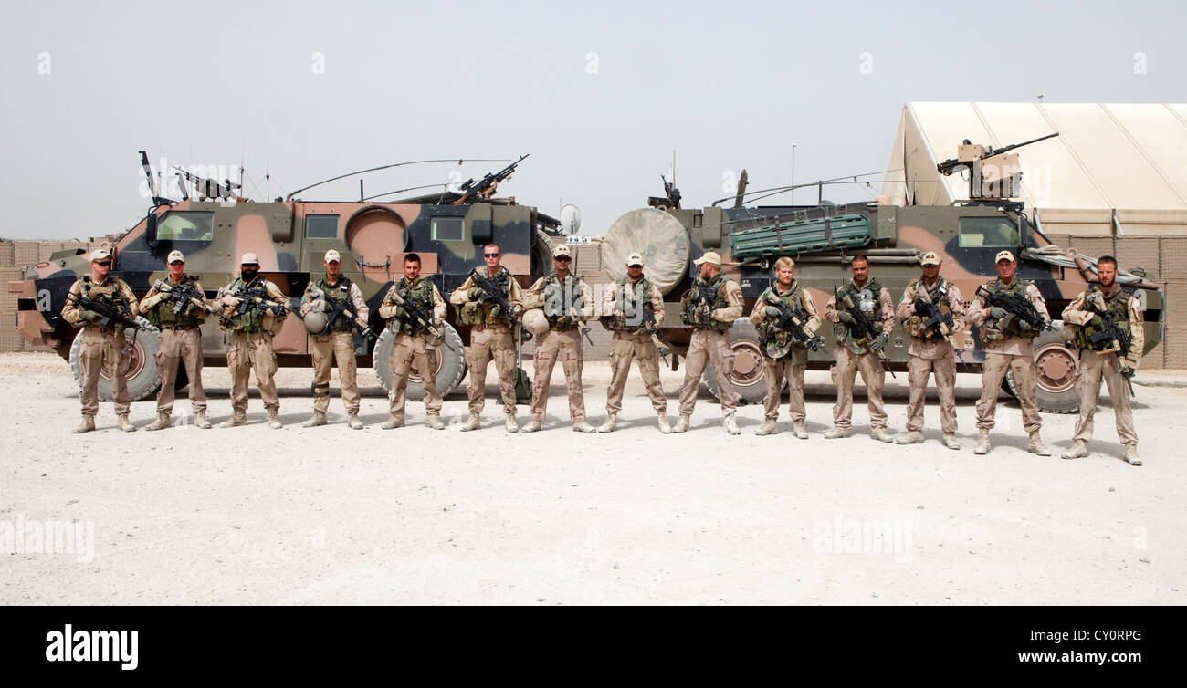 Dutch military on patrol in Kunduz, Afghanistan Stock Photo - Alamy