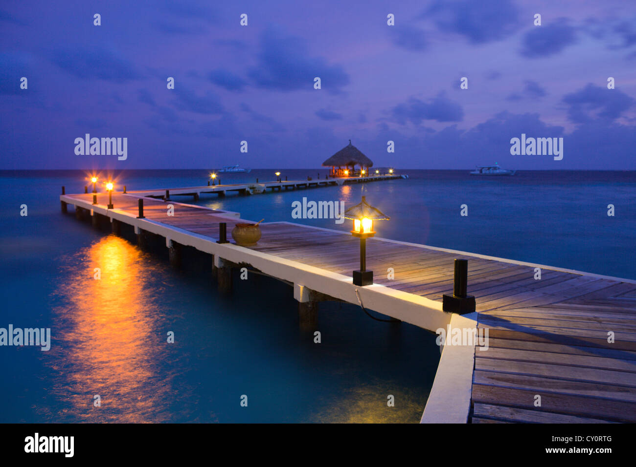 Jetty at Maldives, Eriyadu, North Male Atoll, Maldives Stock Photo - Alamy