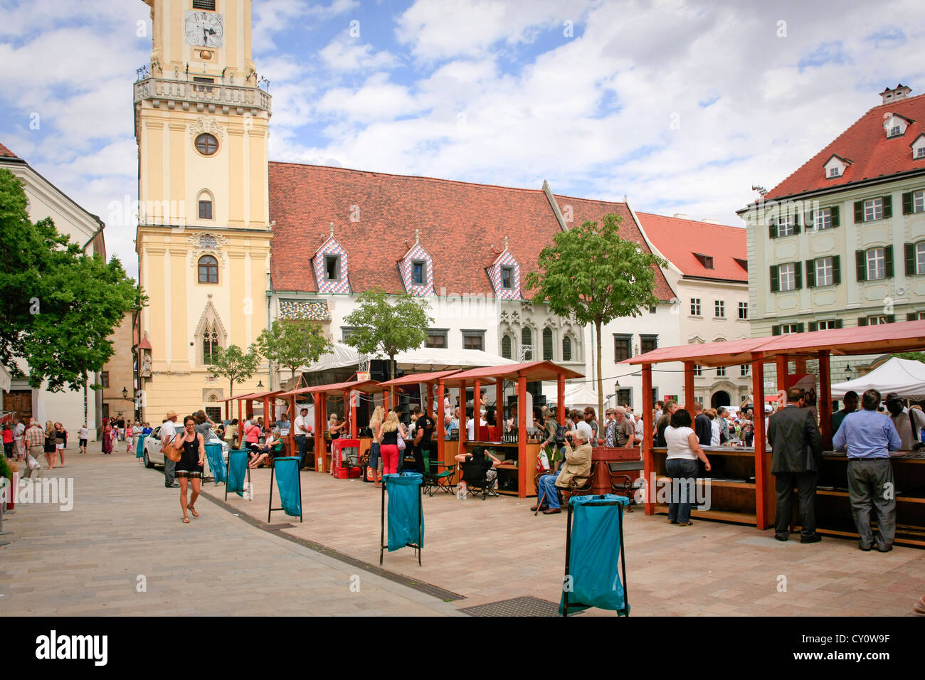 Slovakian market hi-res stock photography and images - Alamy